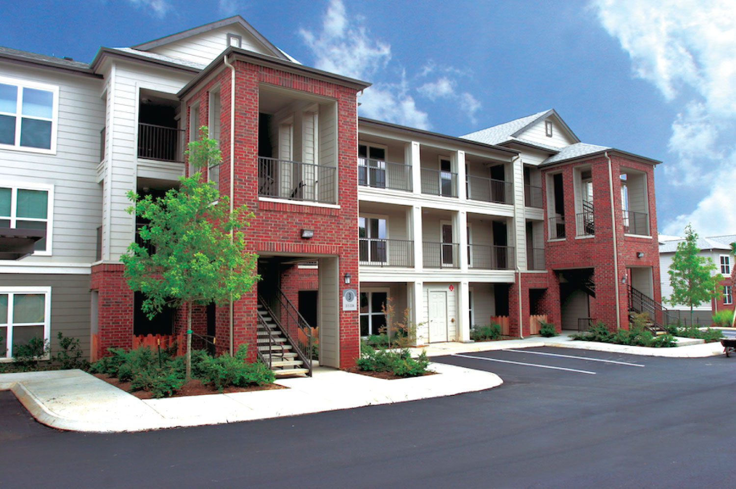 Inside Advantage Summer 2023 - Campus Advantage